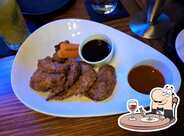 Hamilton's Gastropub - Saadiyat Rotana Resort & Villas, Abu Dhabi ...