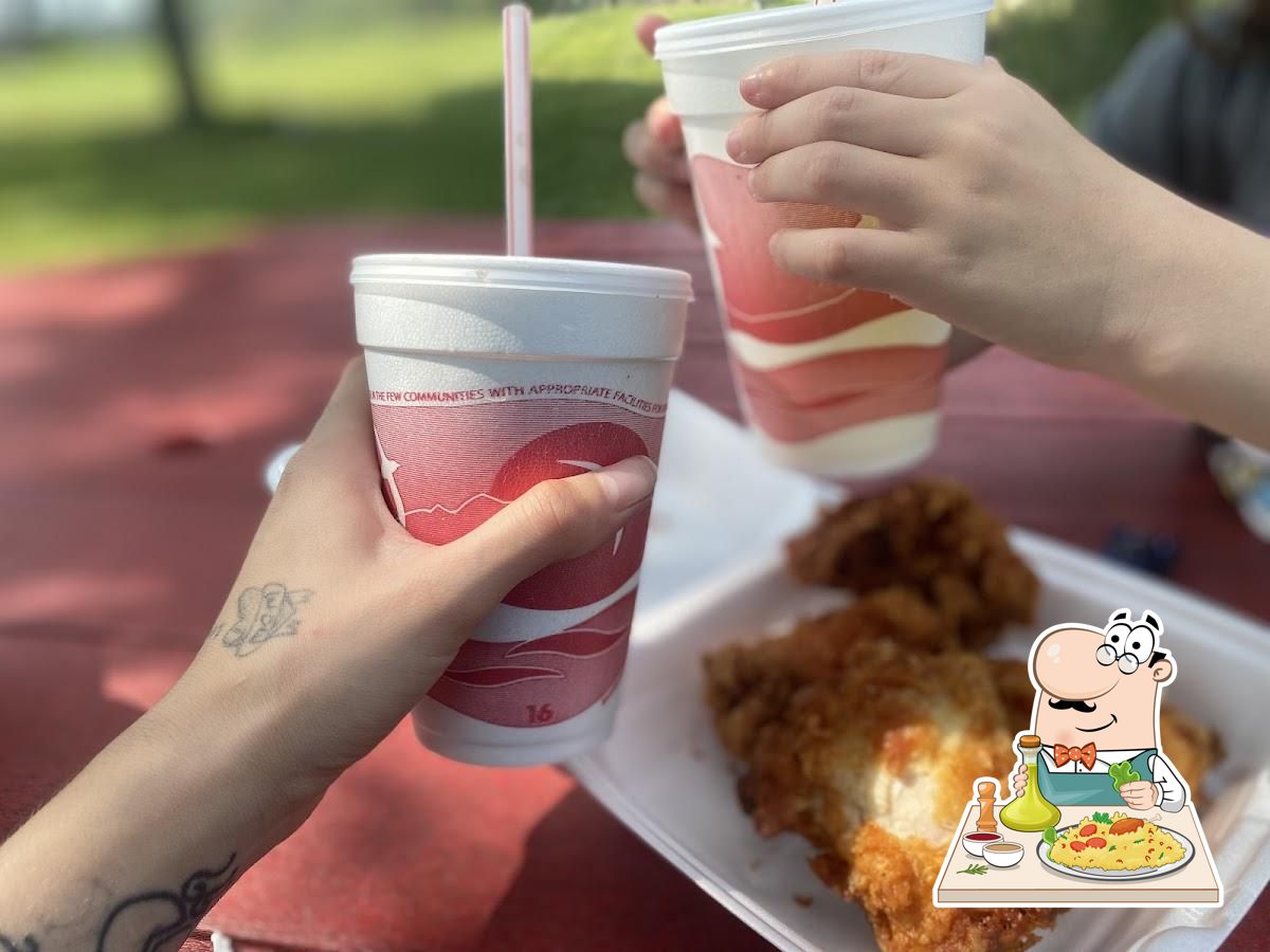 Hager Heights Drive-In, Hager City - Restaurant menu, prices and reviews