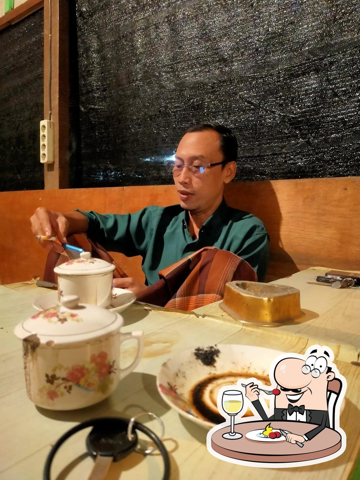 ANGKRINGAN PAK IYON, Paciran - Restaurant menu, prices and reviews