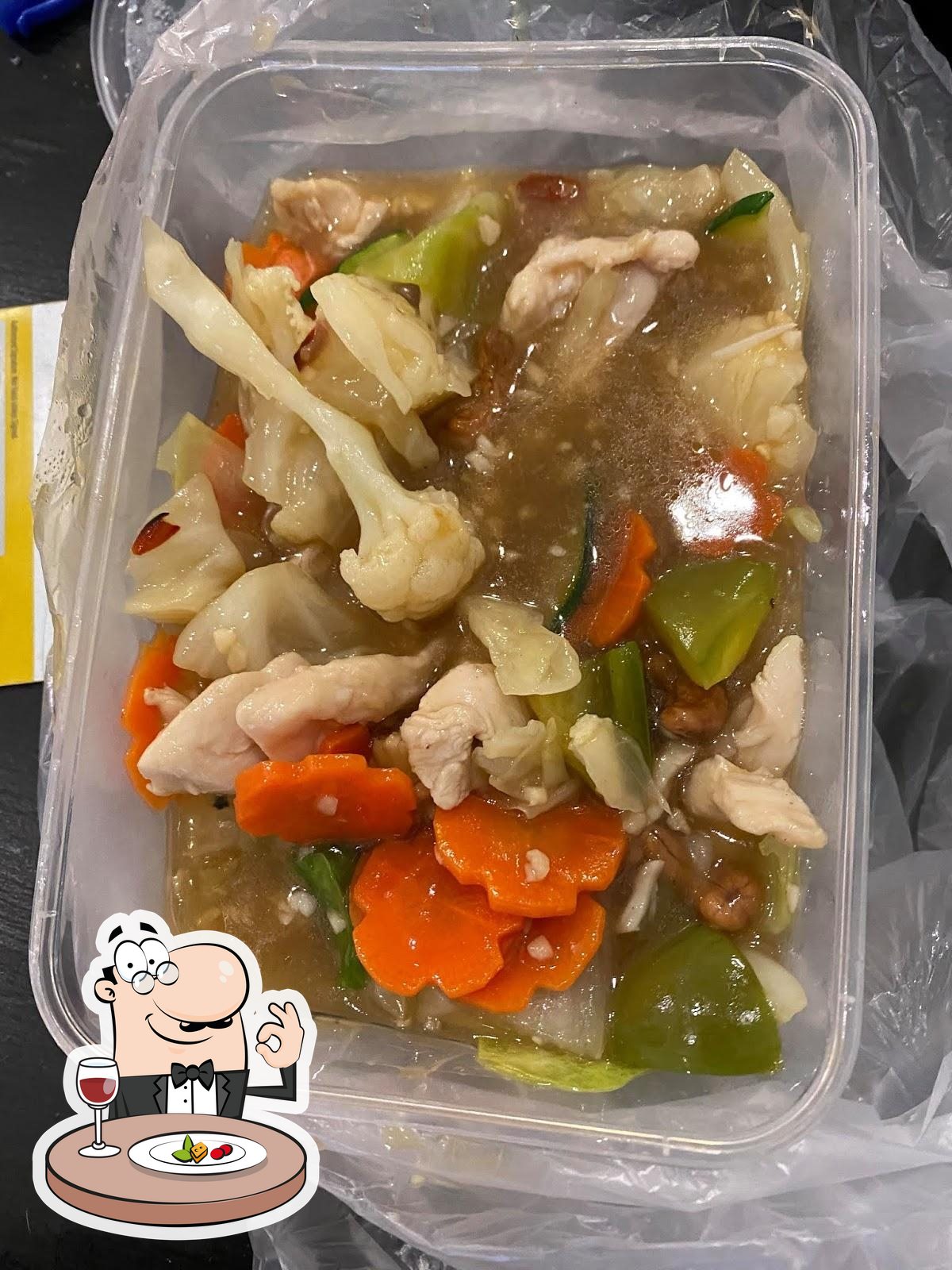 Lucky Noodle Box, Emerald - Restaurant menu, prices and reviews