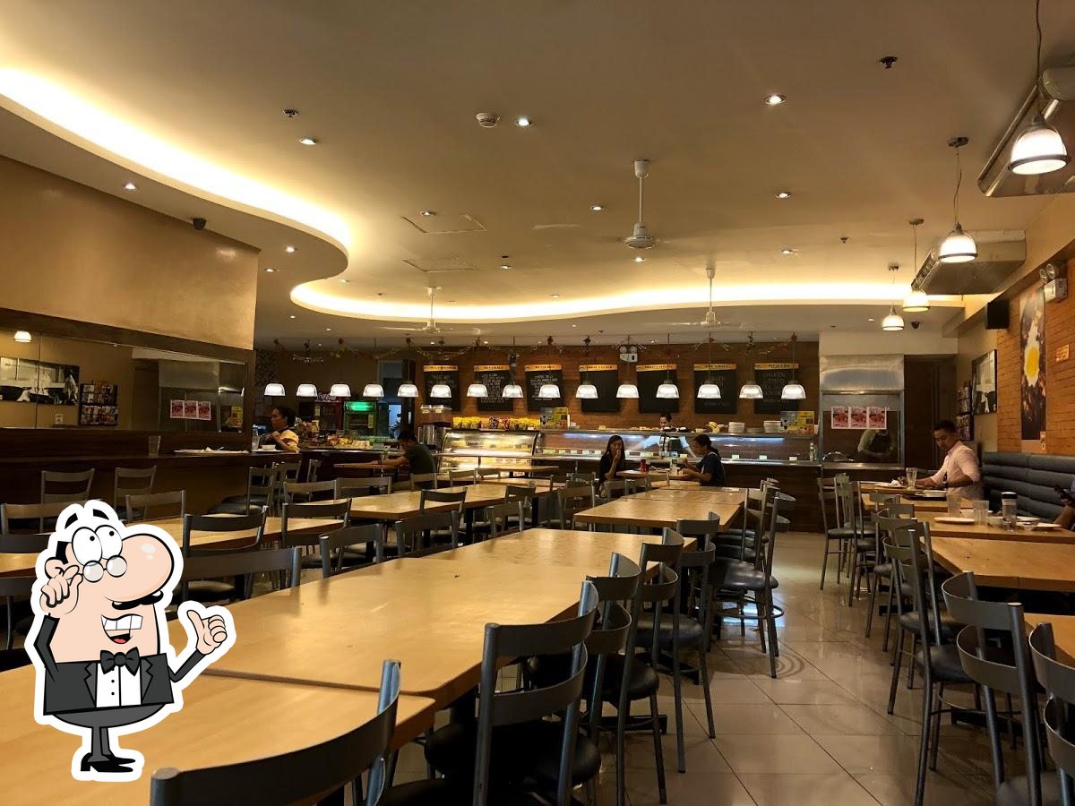 Dells Restaurant Assoc Inc, Manila, G/F - Restaurant reviews