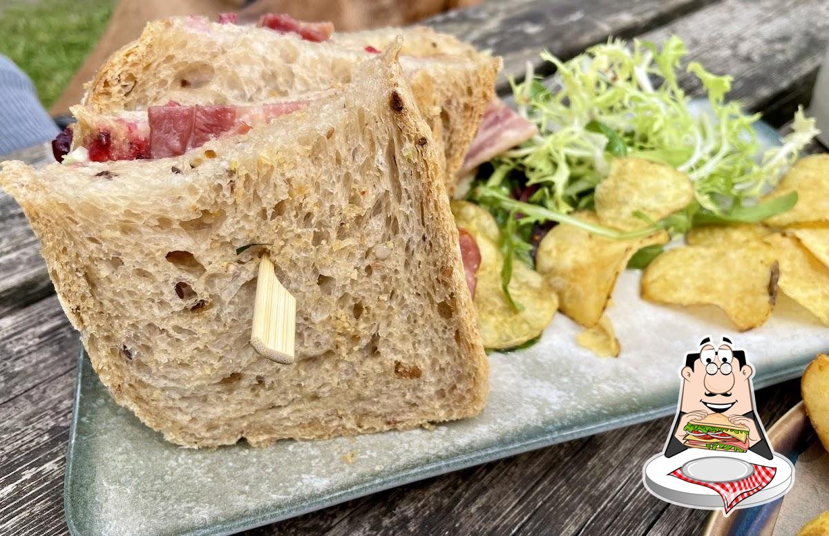 The Shoe Inn, Droxford - Restaurant menu, prices and reviews