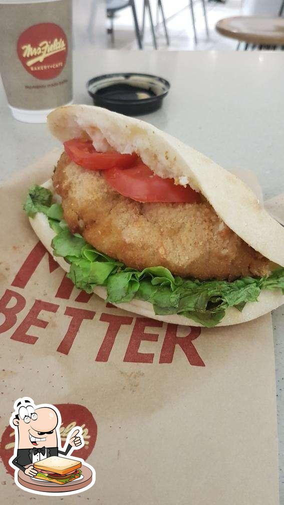 Mrs. Fields Bakery Café - T1 Sydney International Airport, Mascot ...