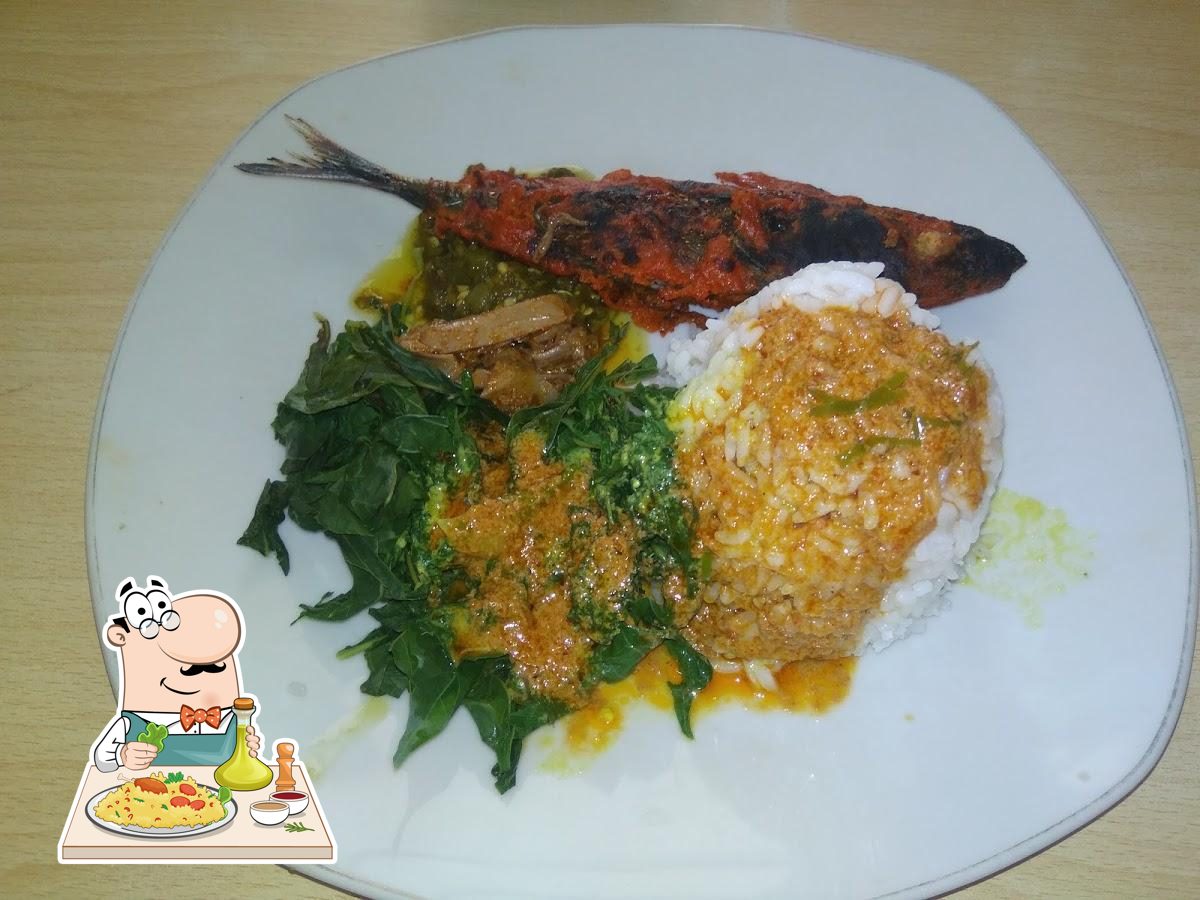 Rumah Makan Family Baru Masakan Padang, Bekasi Regency - Restaurant reviews