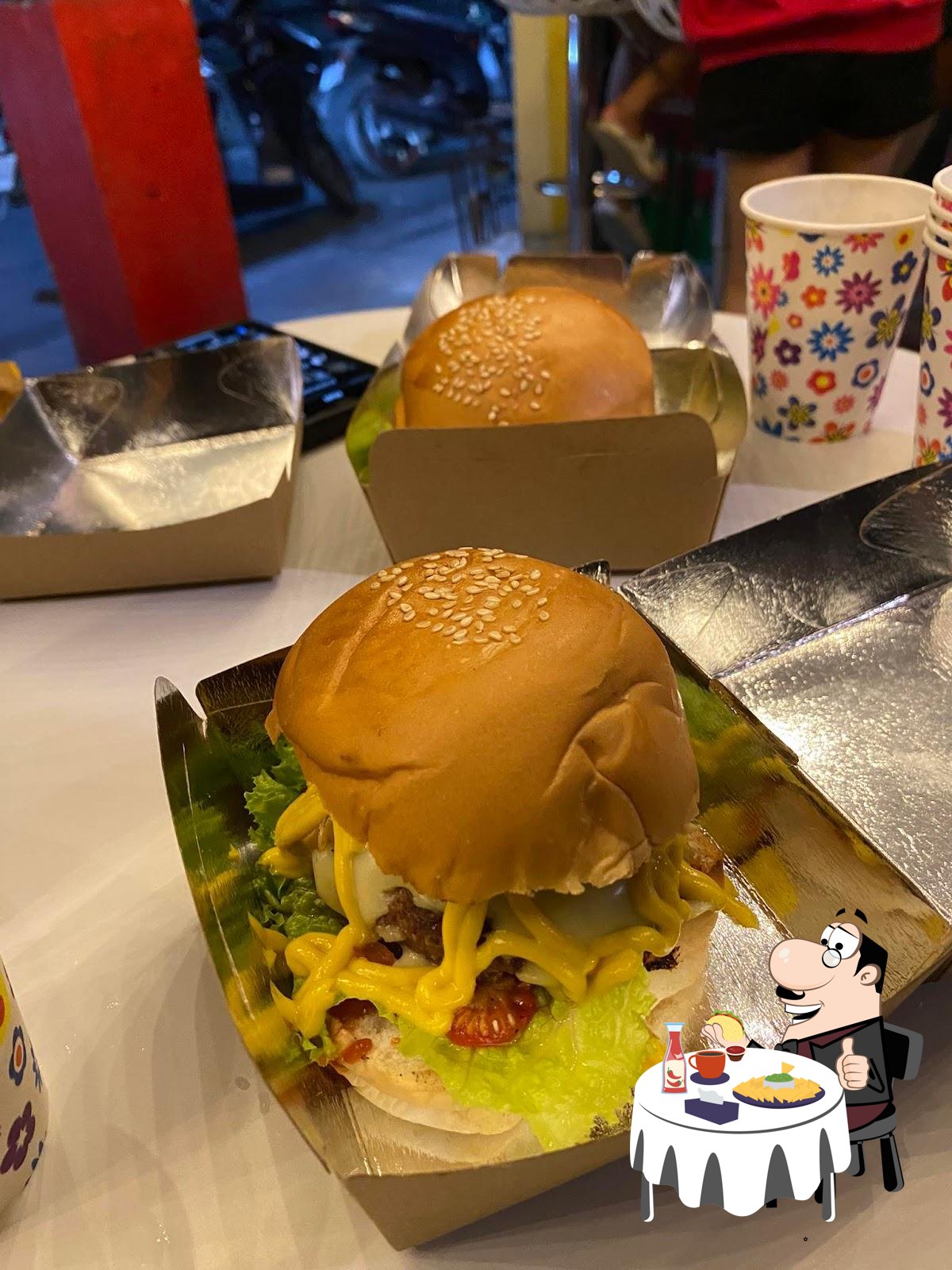 Dash-Burger Grilling Station, Taguig - Restaurant menu, prices and reviews