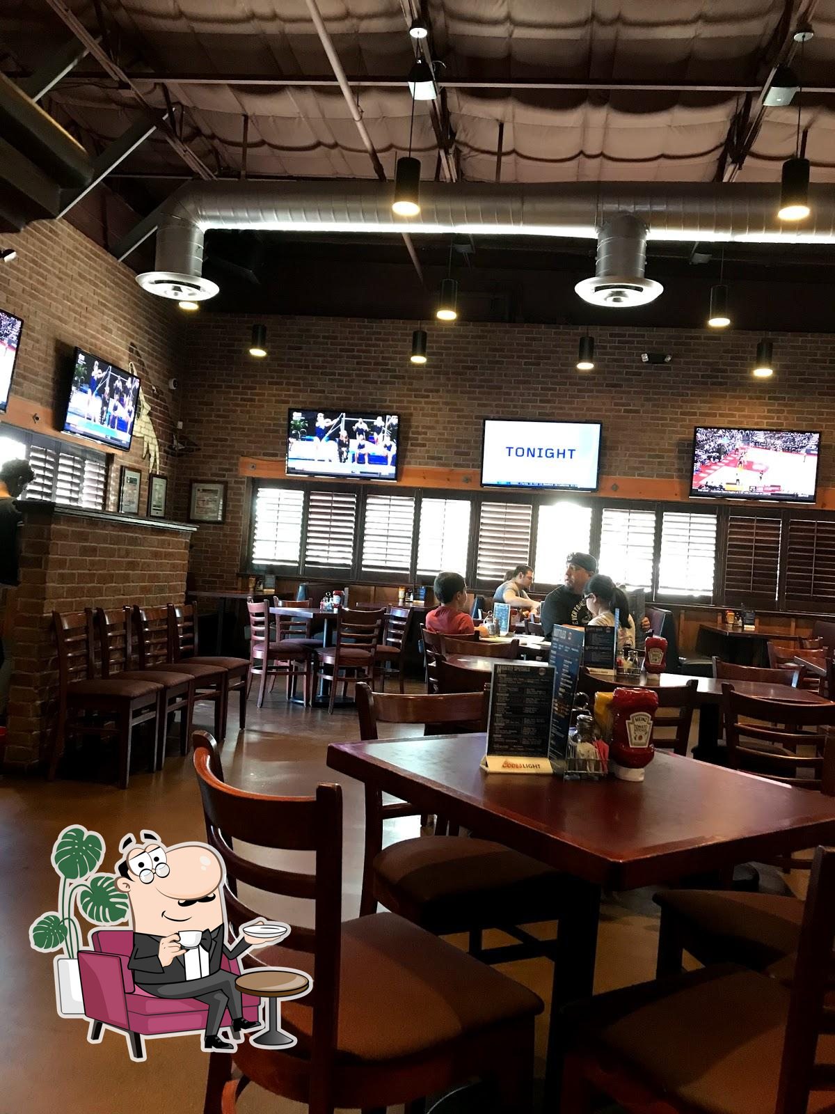 Zipps Sports Grill, Phoenix - Restaurant menu, prices and reviews