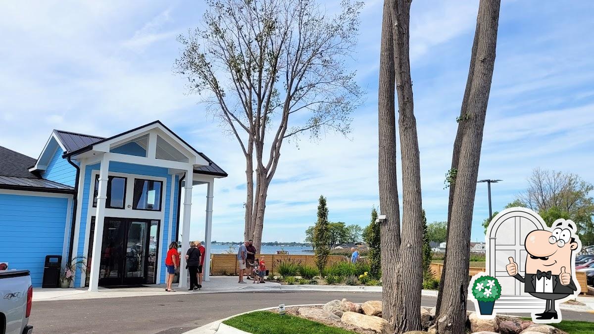 Cabana Blue Lakefront Sports Bar & Grill, Clay Township - Restaurant ...