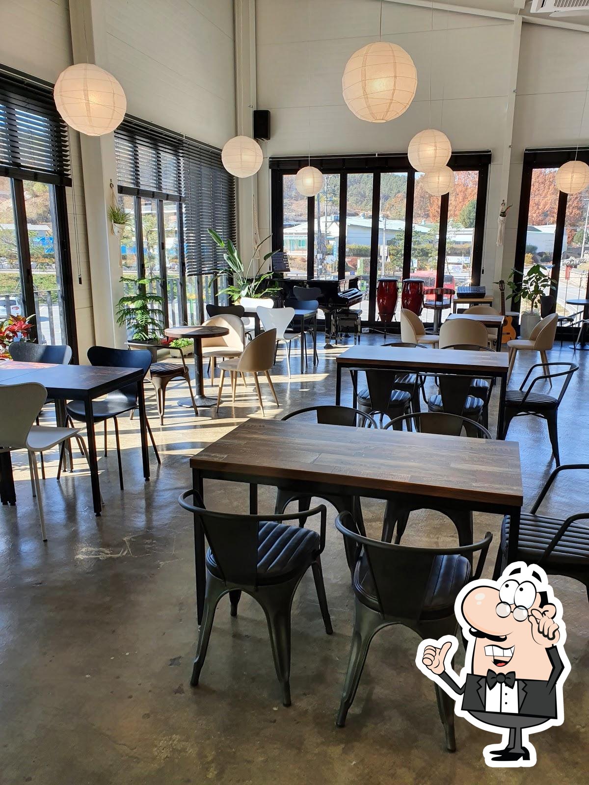 Café 카페 쉼터, Jincheon-gun - Opiniones del restaurante