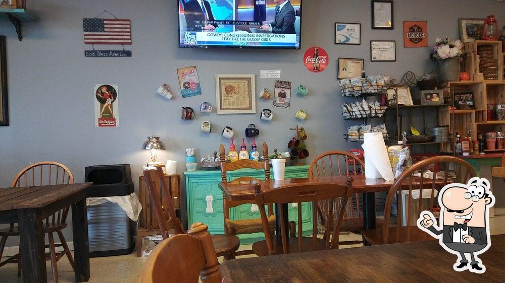 Tommys bakery menu macon ga and review - Restaurant Guru