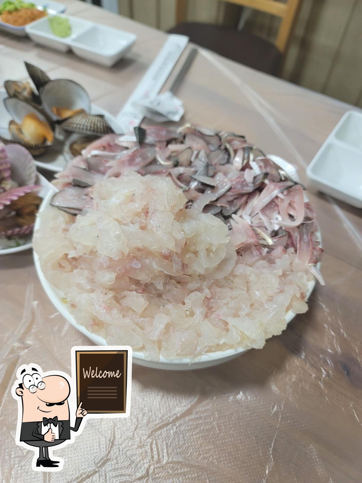 동해횟집 - Restaurant menu, prices and reviews