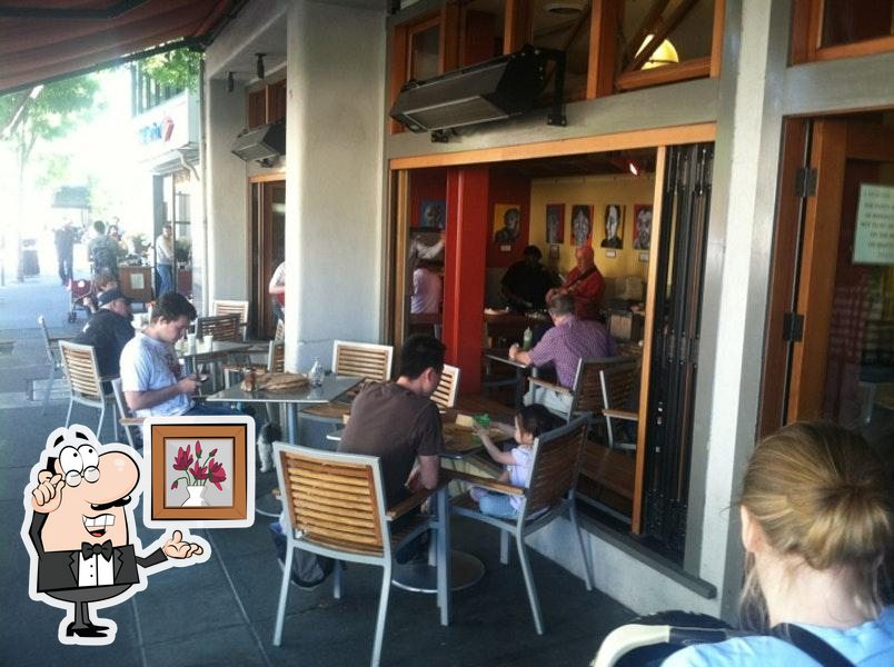 Cheese Board Collective Pizzeria in Berkeley - Restaurant menu and reviews