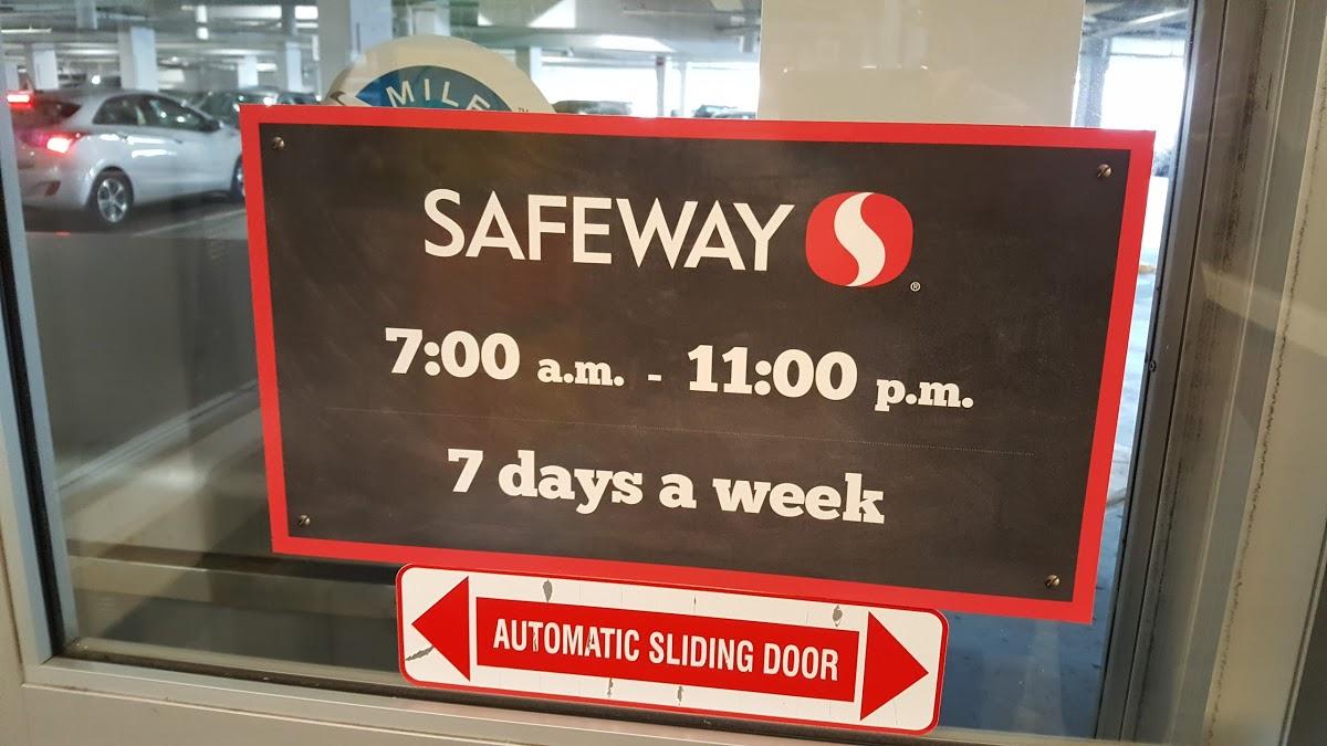 Safeway Peninsula Village in Surrey - Restaurant reviews