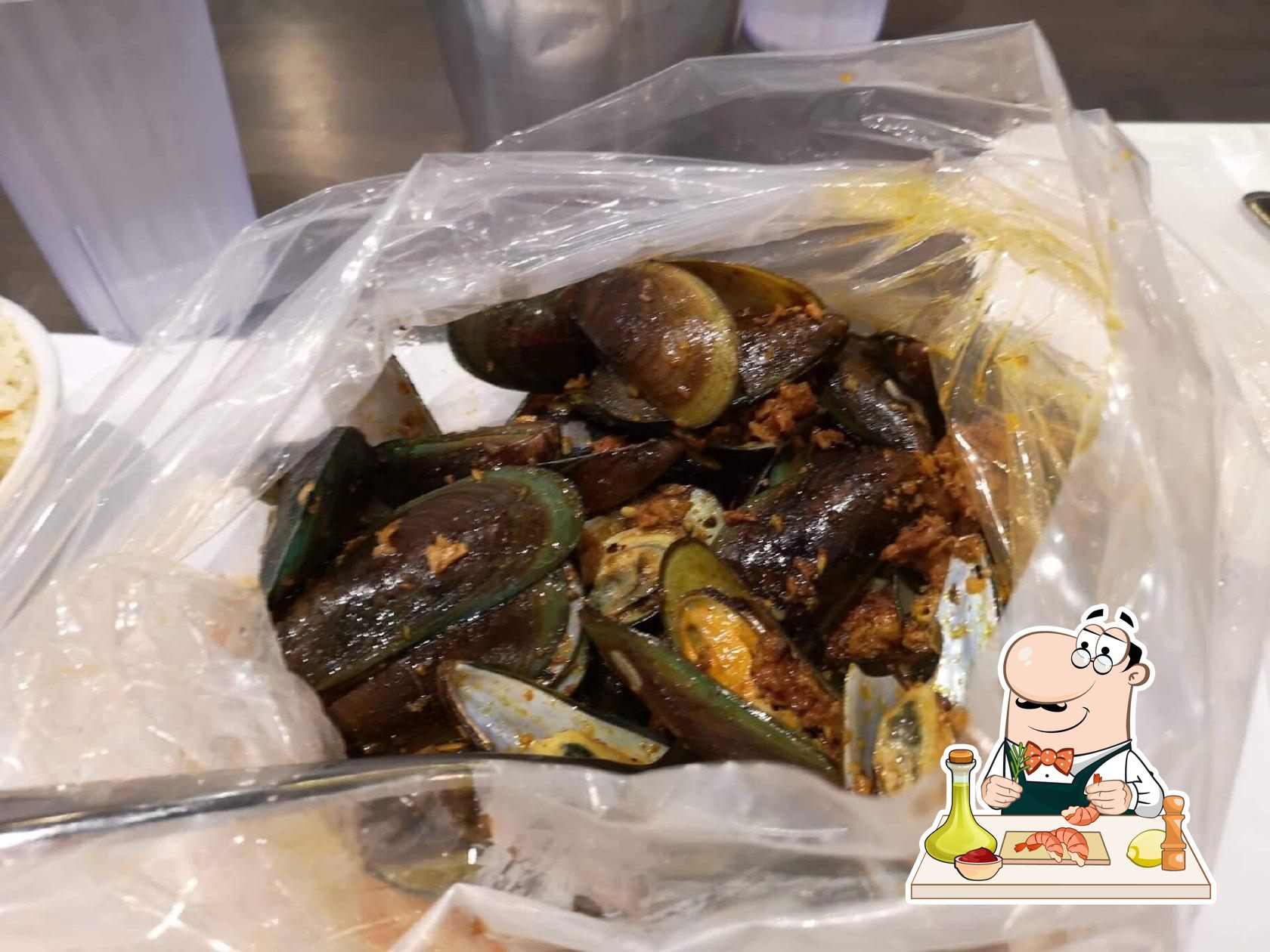 Shrimp Bucket restaurant, Makati, Top of the Glo - Restaurant reviews