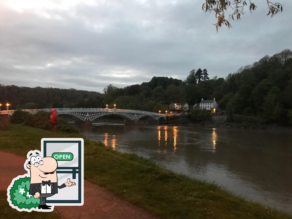 The Riverside in Chepstow - Restaurant menu and reviews