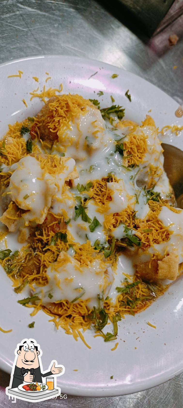 Shri Ram Kumar Pani Puri Spacial, Sangli - Restaurant reviews