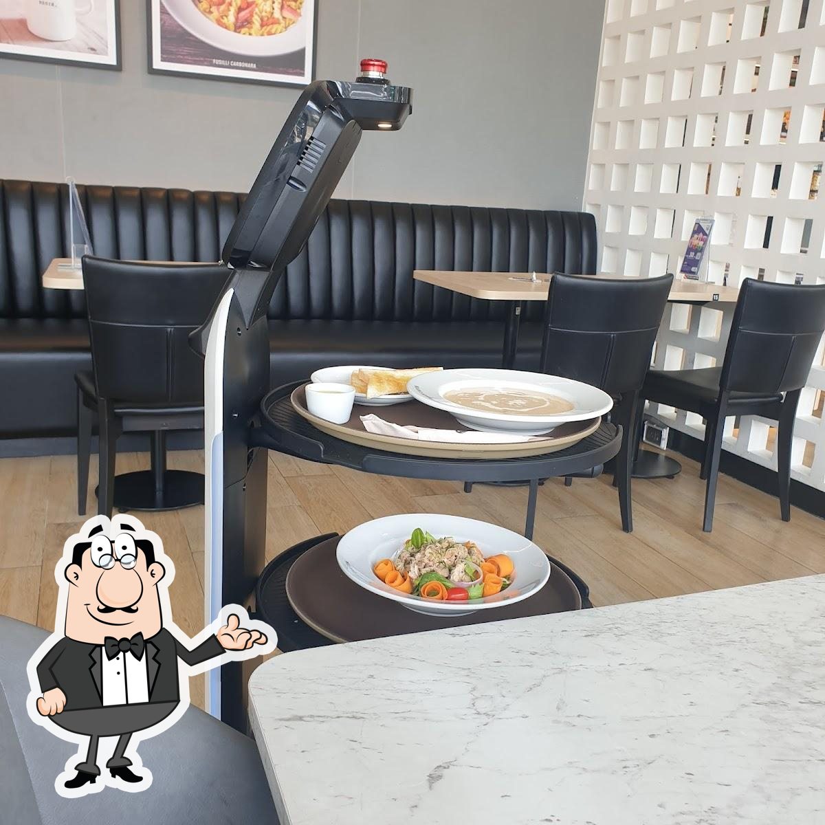 Black Canyon PTT Rama IV (Kluaynamthai), Bangkok - Restaurant reviews