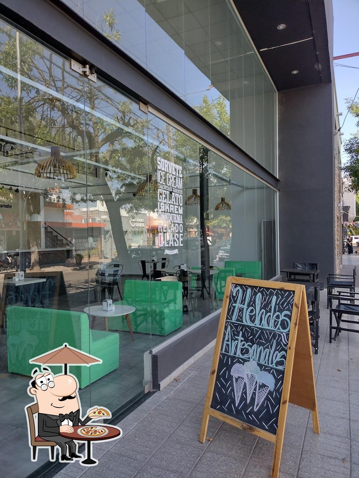 Giovanni Coffee & Gelato, Villa Mercedes - Restaurant reviews