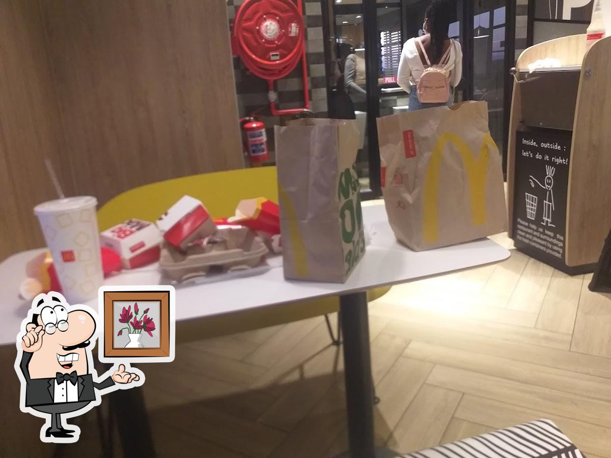McDonald's Paledi Mall, Mankweng - Restaurant menu, prices and reviews