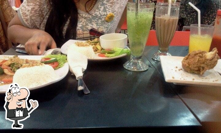 Crispy Corner cafe, Medan, Plaza Medan Fair - Restaurant reviews
