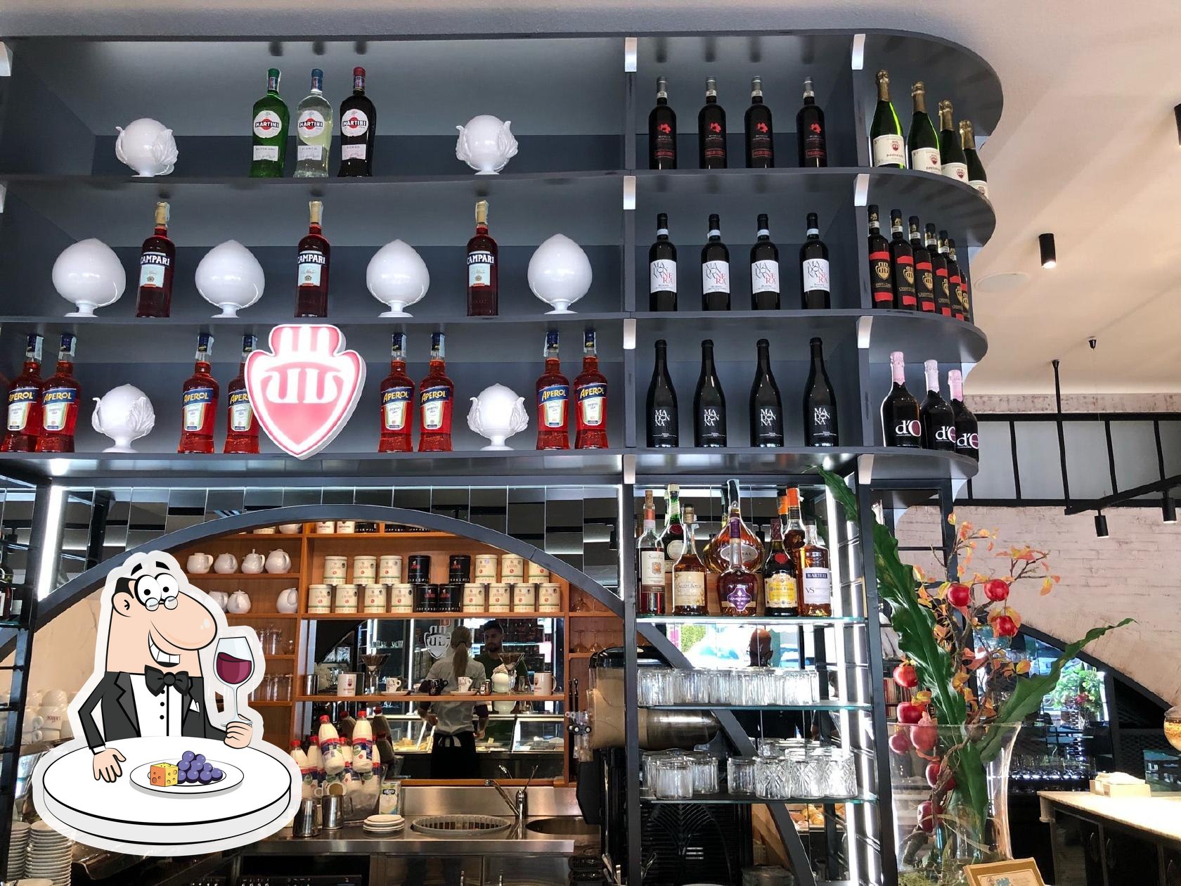 Nannini cafe, Siena, Strada Romana Massetana 42/44 - Restaurant reviews
