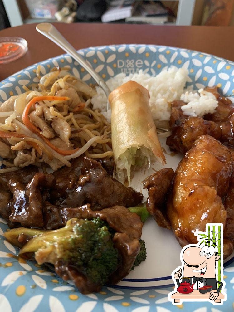 Sum Yan in Lebanon - Restaurant menu and reviews