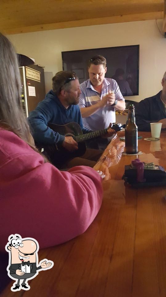 Badger Den, 1447 Old Badger Rd in Fairbanks - Restaurant menu and reviews