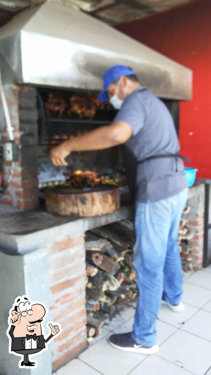 POLLOS A LA LEÑA POLLITO LINDO restaurant, Los Mochis - Restaurant reviews