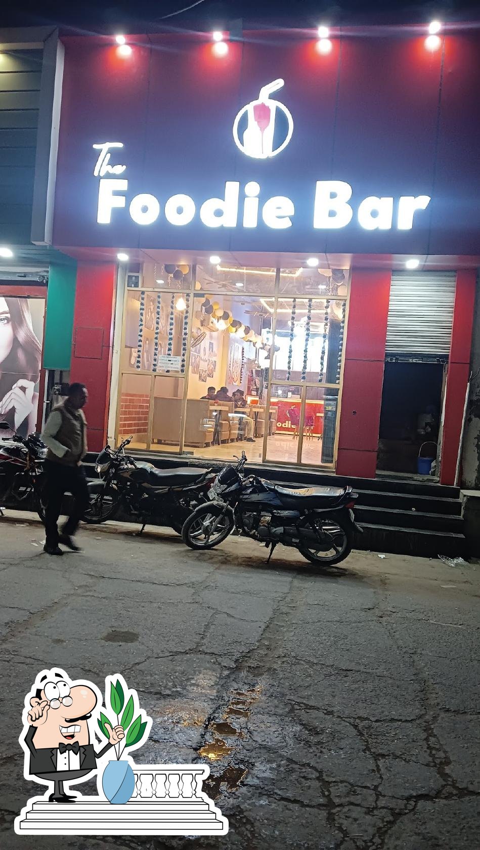The Foodie Bar, Guru Har Sahai - Restaurant reviews
