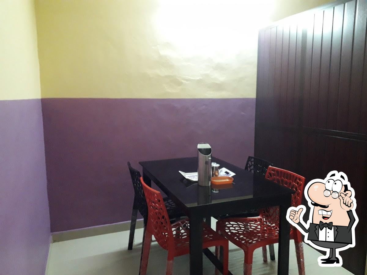 Shravan family restuarant, Chengamanad - Restaurant reviews