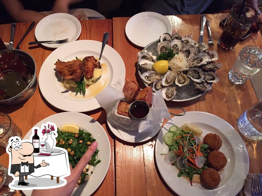 Chewies Smoke & Oyster Bar Kitsilano, 2201 W 1st Ave in Vancouver ...