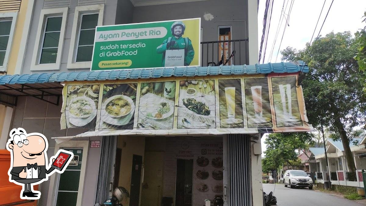 Chicken Punched Ria restaurant, Batam - Restaurant reviews