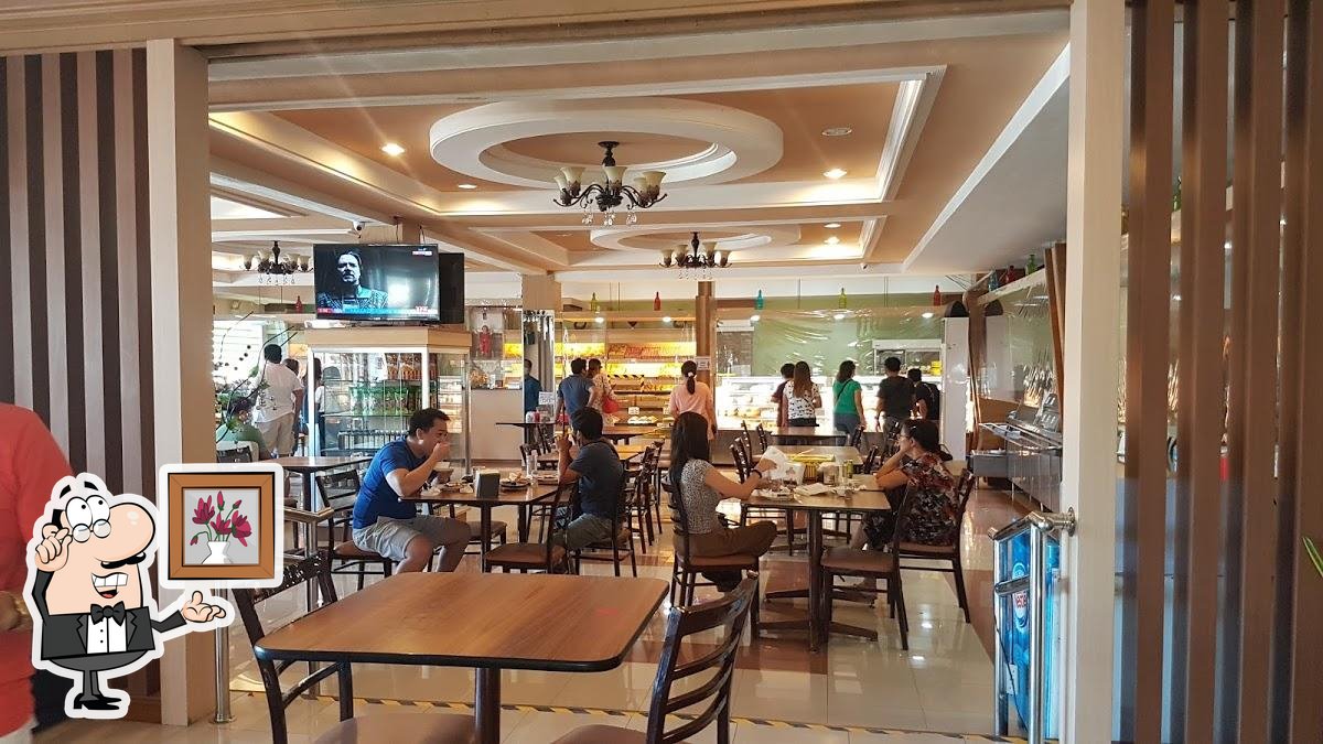 Jech's Bakery & Restaurant, Calasiao - Restaurant reviews