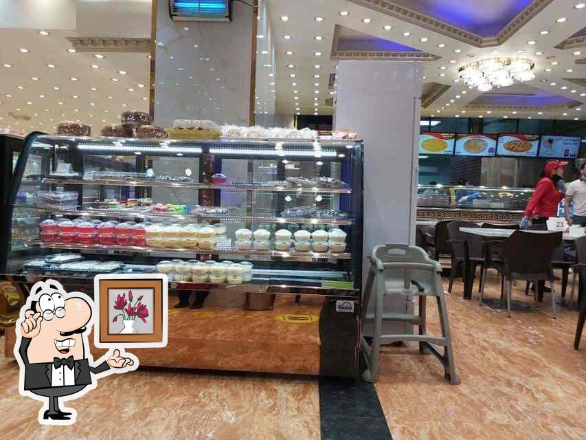 Shamseen Bakeries restaurant, Sharjah, Al Rama Building - 503 King ...