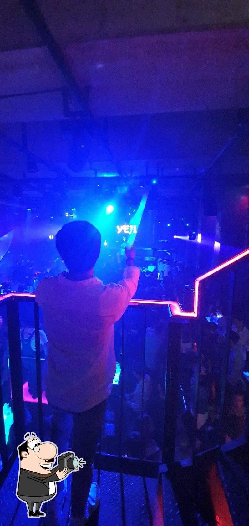 Hongdae Club Aura, Seoul - Restaurant reviews