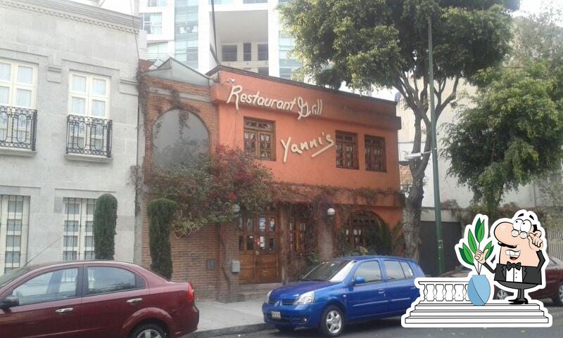 Yanni's, Mexico City