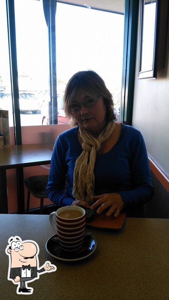 Southgate Cafe & Snack Bar in Morphett Vale