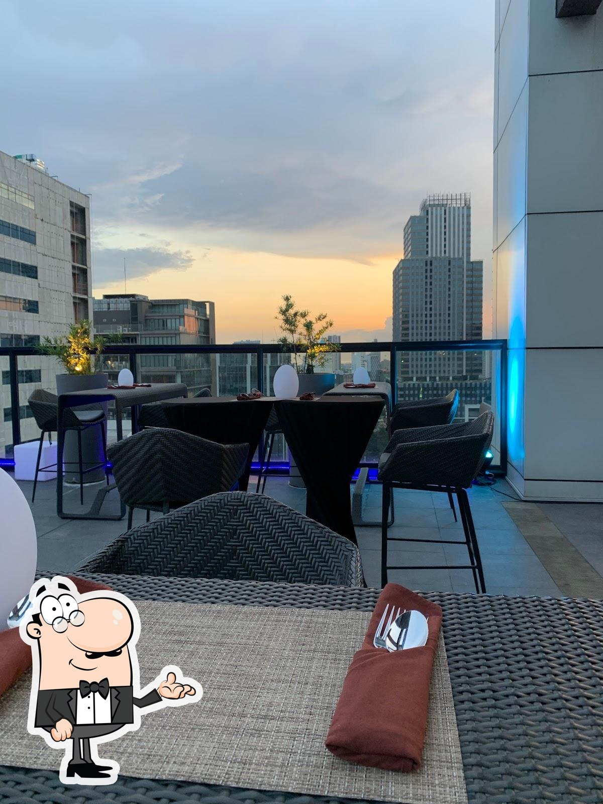 Straight Up Rooftop Bar at Seda Central Bloc Cebu, Cebu City ...