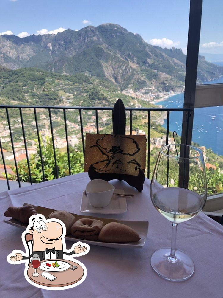 Salvatore Ravello, Ravello, Via della Repubblica - Italian restaurant ...