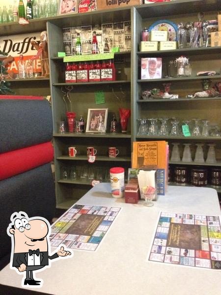 Mercer Mercantile in Mercer - Restaurant reviews