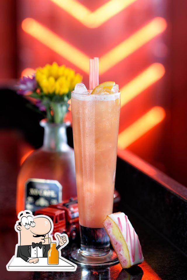 Simmons Bar | Tower Bridge, 61 Royal Mint St in London - Restaurant ...