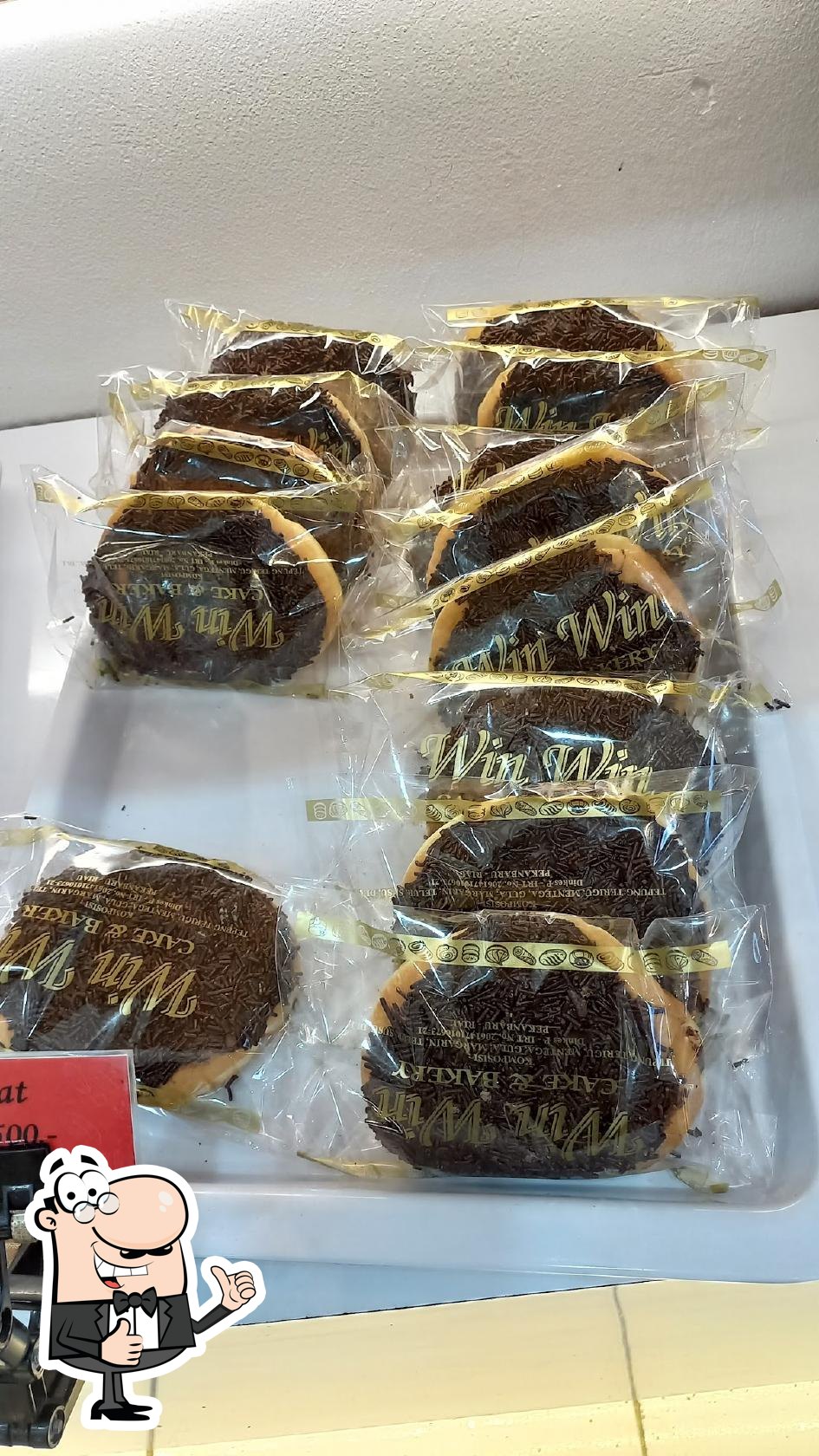 Win Win Cake & Bakery, Pekanbaru - Restaurant menu, prices and reviews