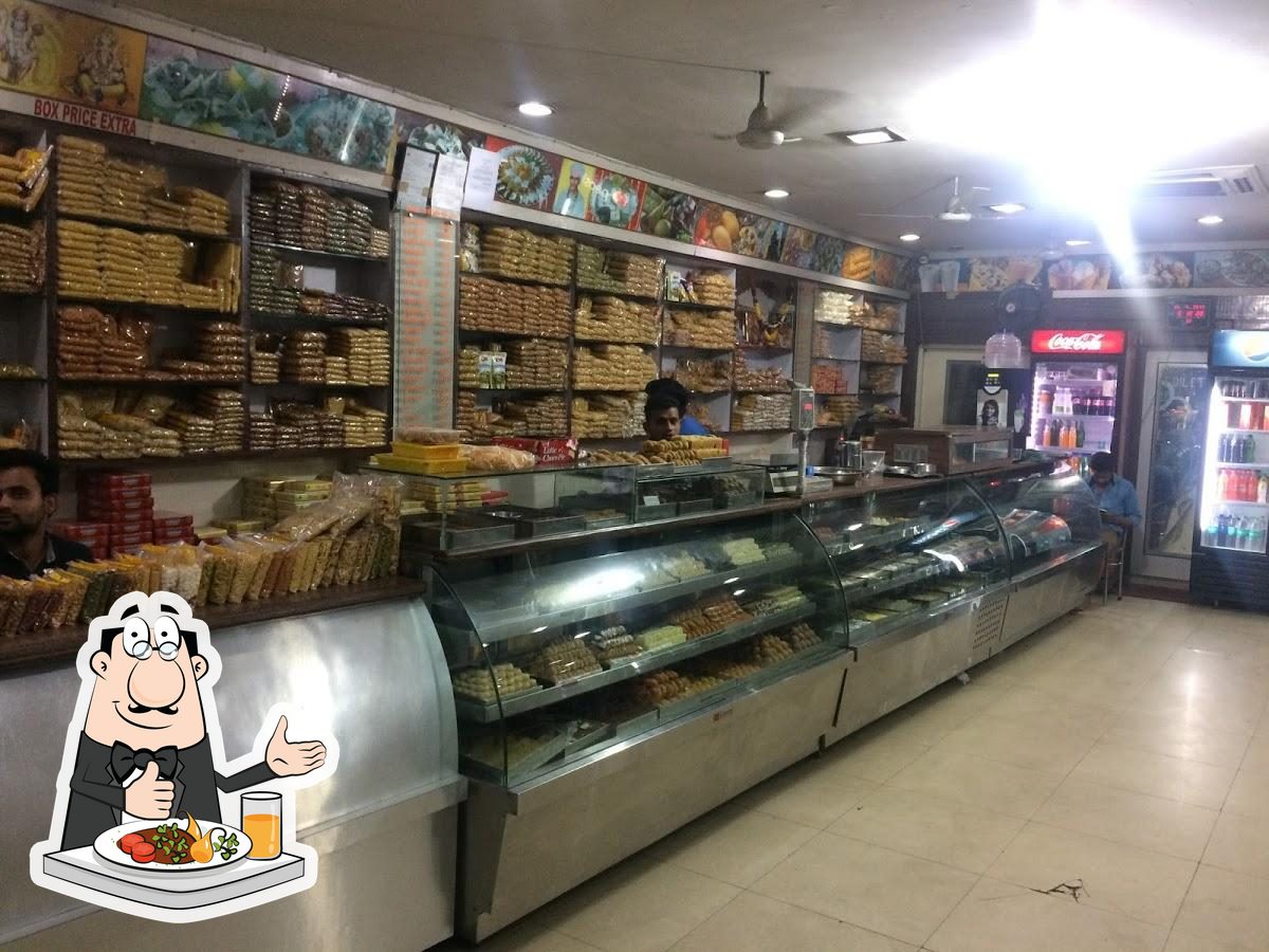 Bikaner Misthan Bhandar, Paonta Sahib - Restaurant reviews