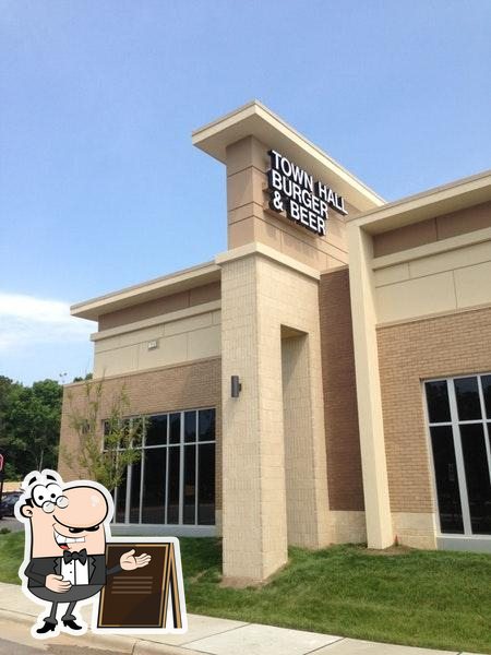 Town Hall Burger & Beer Durham, 7830 NC-751 Suite 100 in Durham ...