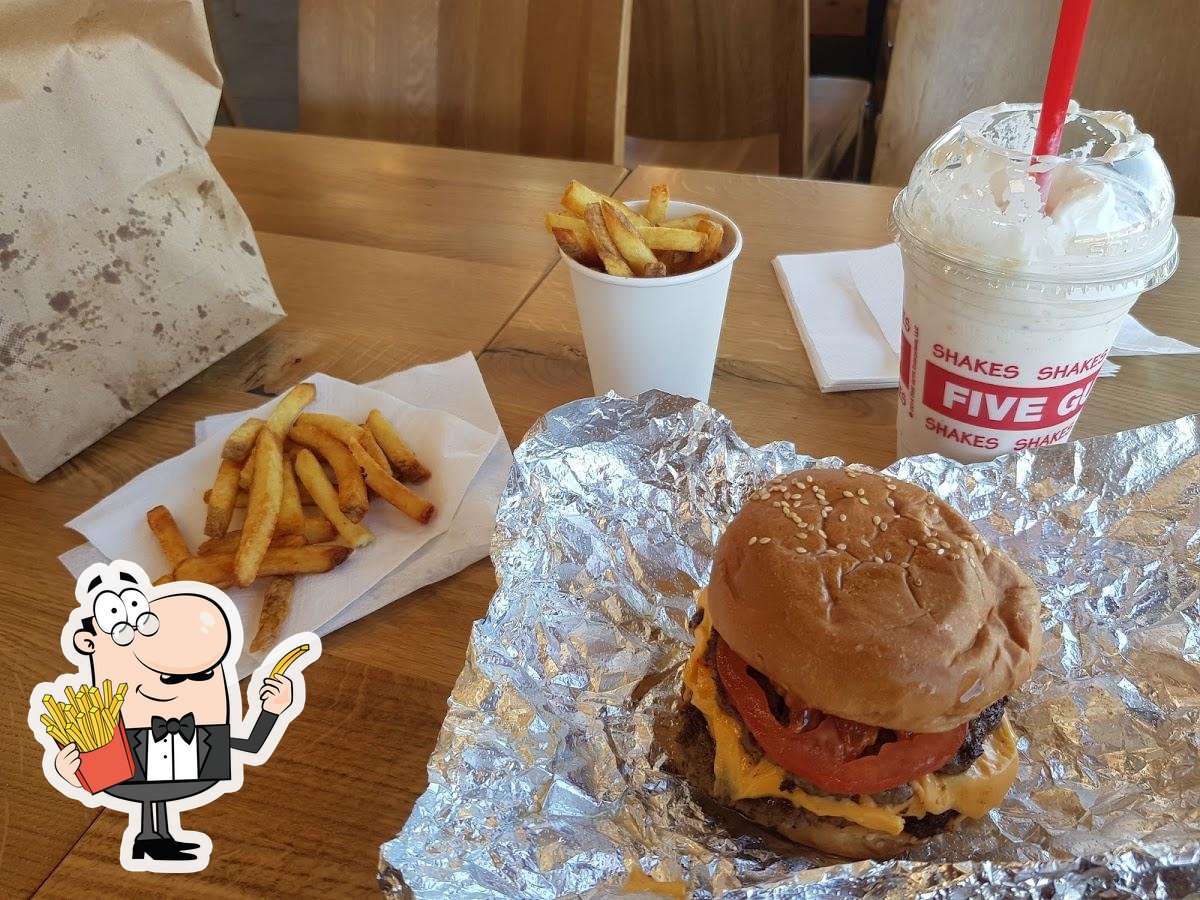 Five Guys Nottingham Showcase, Five Guys, Redfield Way in Nottingham ...