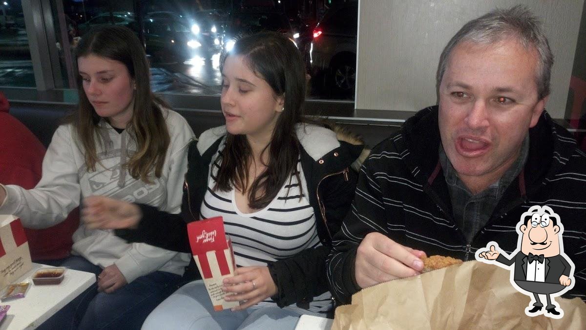 KFC Woden, 48 Botany St in Phillip - Restaurant menu and reviews