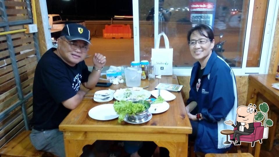 หลังป้าย อาหารเวียดนาม สี่แยกไฟแดงอำเภอพนมสารคาม Phanom Sarakham restaurant, Phanom Sarakham ...
