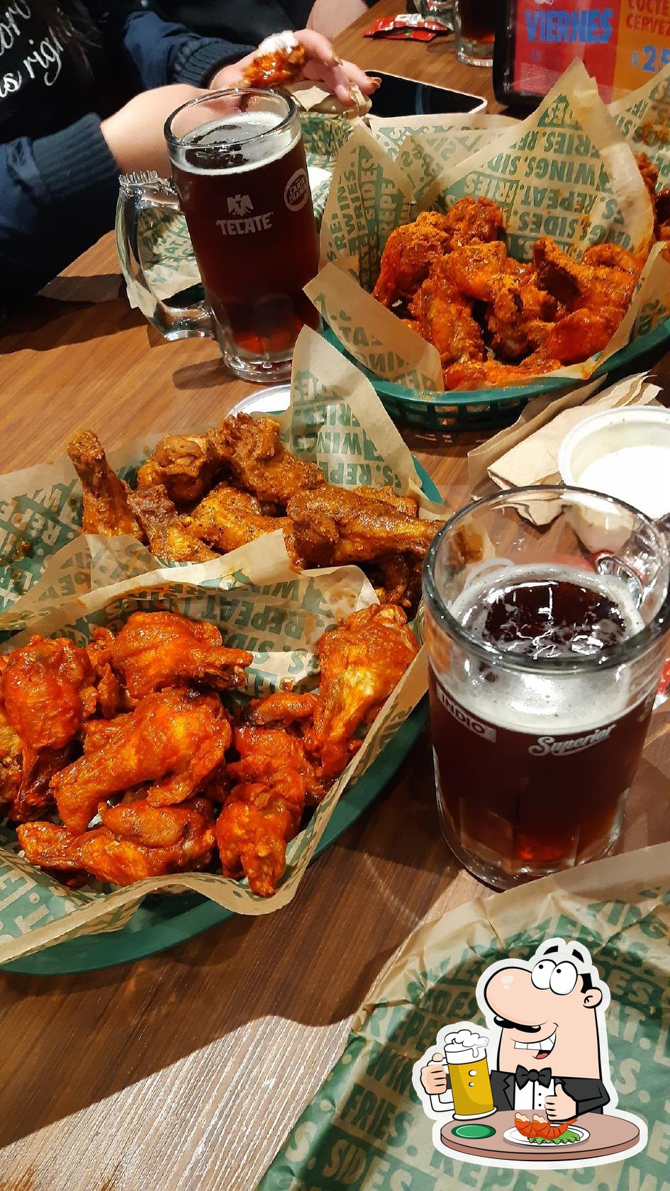 Wingstop Portal Centenario restaurant, Ciudad López Mateos - Restaurant ...