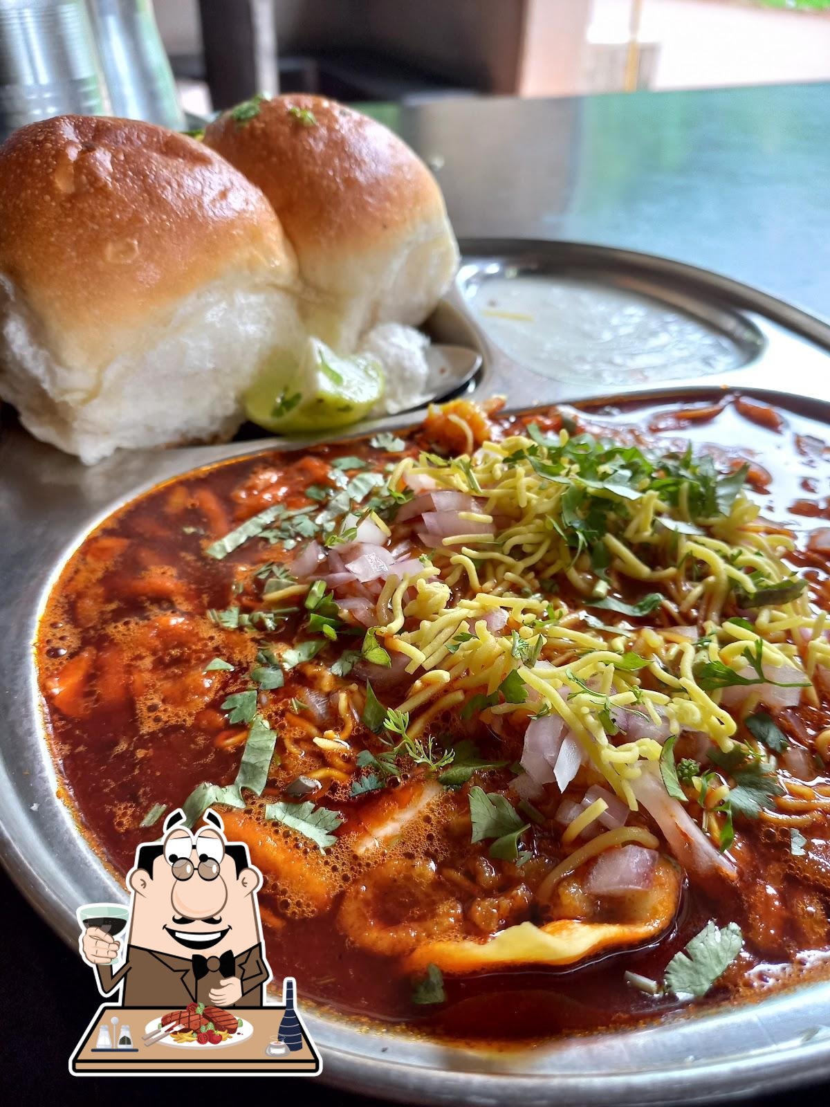 Indulkar Misal, Thikan Chakradev - Restaurant reviews
