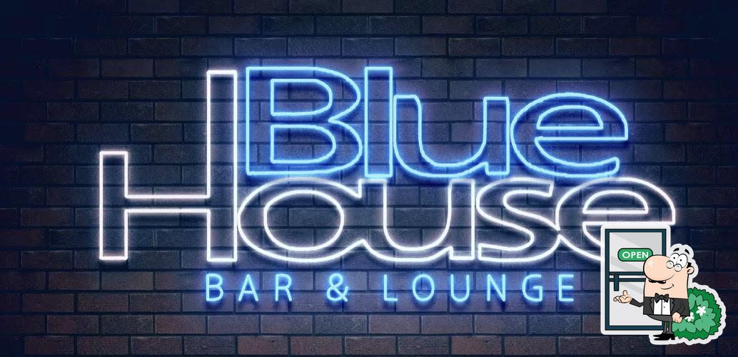The Blue House Bar & Lounge in San Antonio - Restaurant reviews