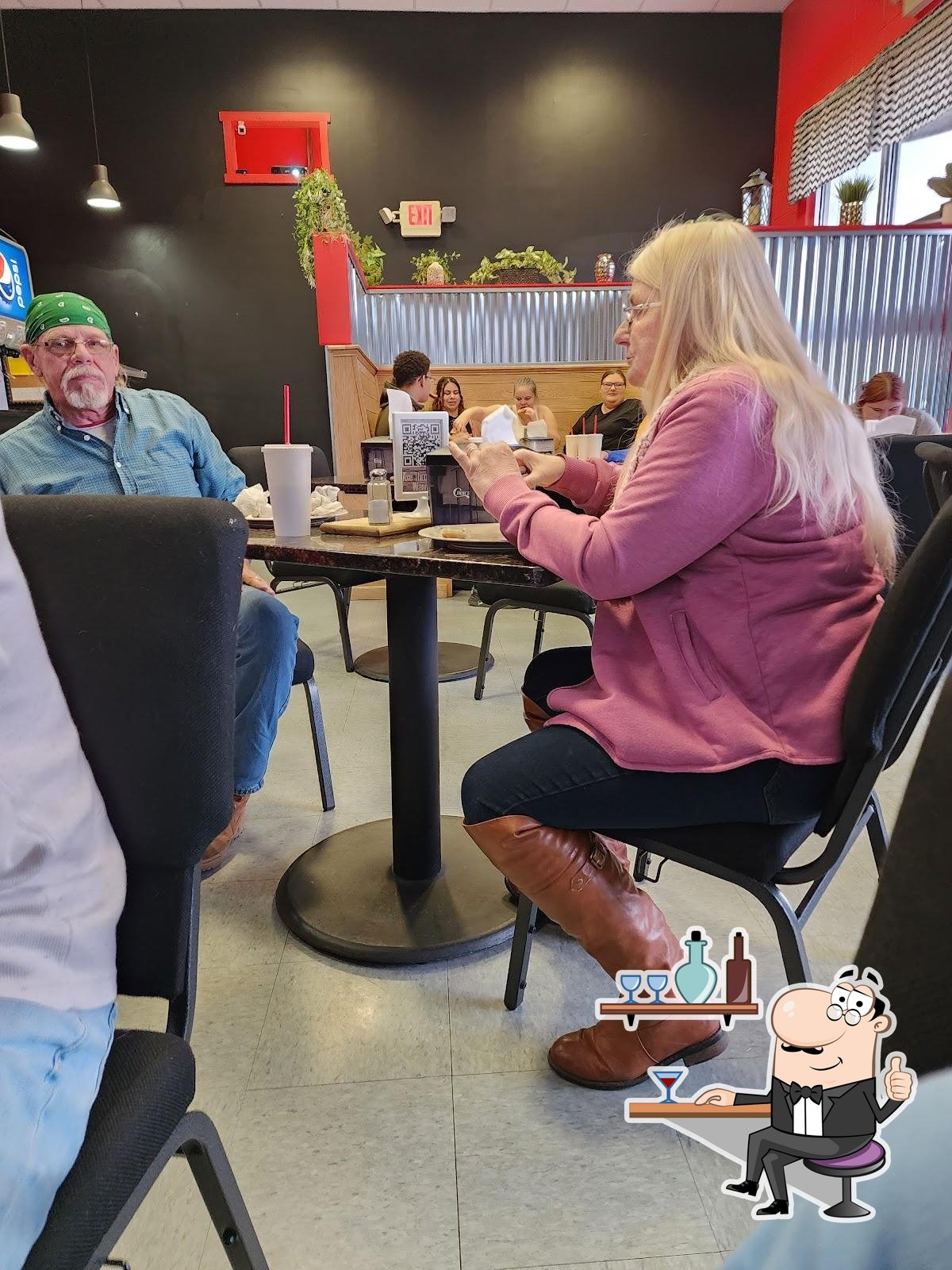 The Garage - Chicken & Axe Throwing in Rushville - Restaurant reviews